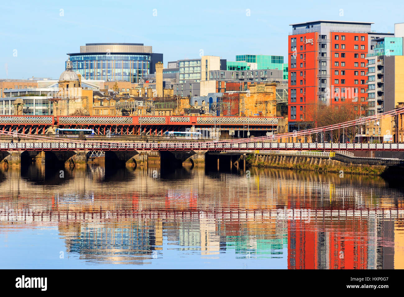 River Clyde at the Broomielaw with the financial district and the ...