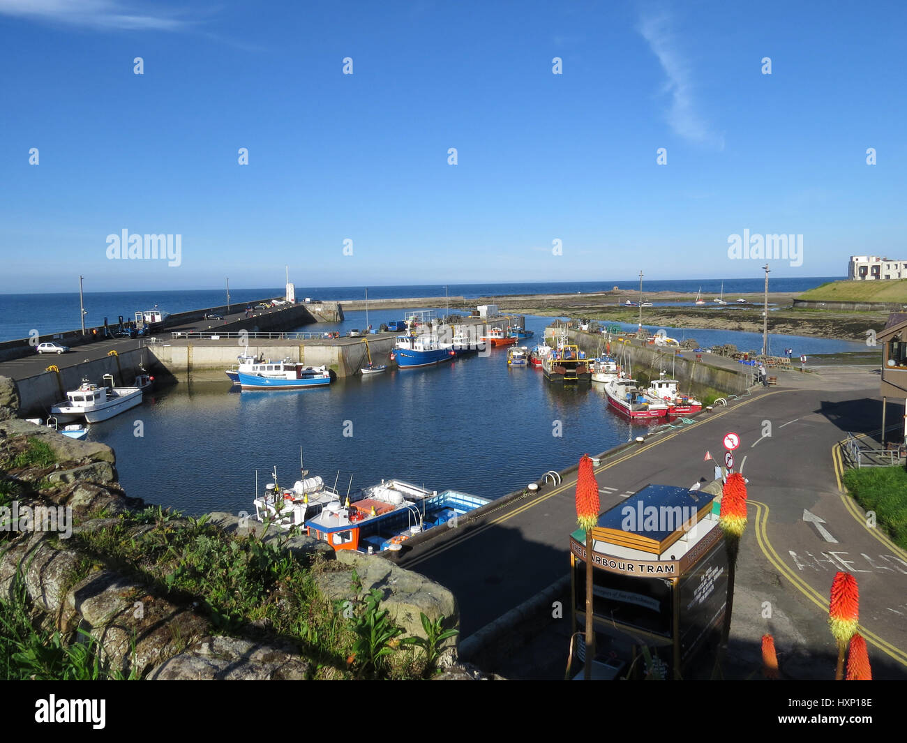 Seaside seahouses hi-res stock photography and images - Alamy