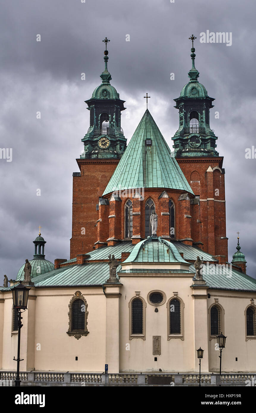 Gothic cathedral with towers in Gniezno Stock Photo - Alamy