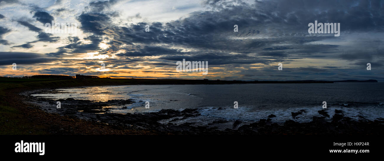 Rocky beach sunset scotland hi-res stock photography and images - Alamy
