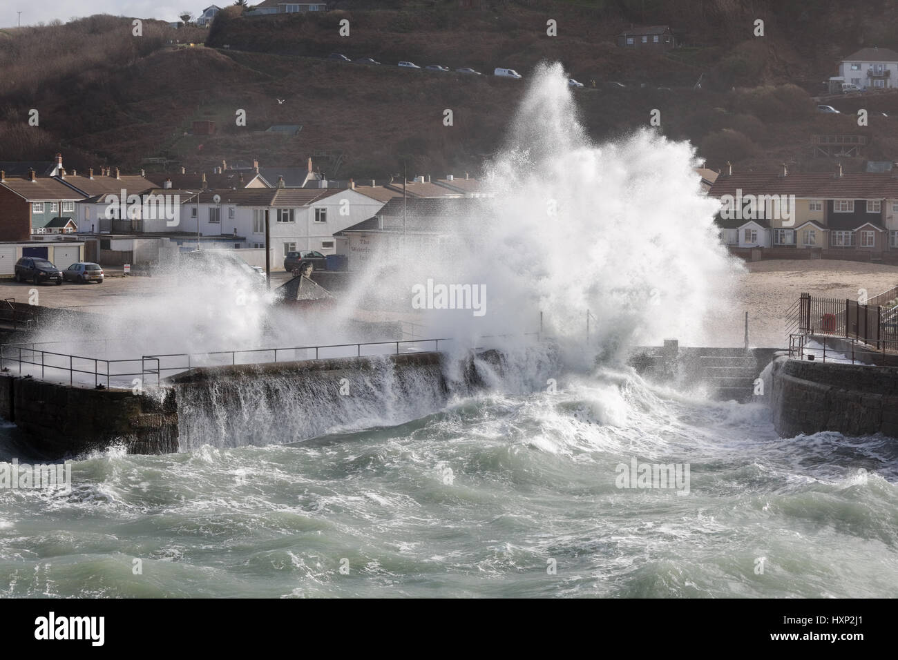 Harbour wall stormy sea hi-res stock photography and images - Alamy
