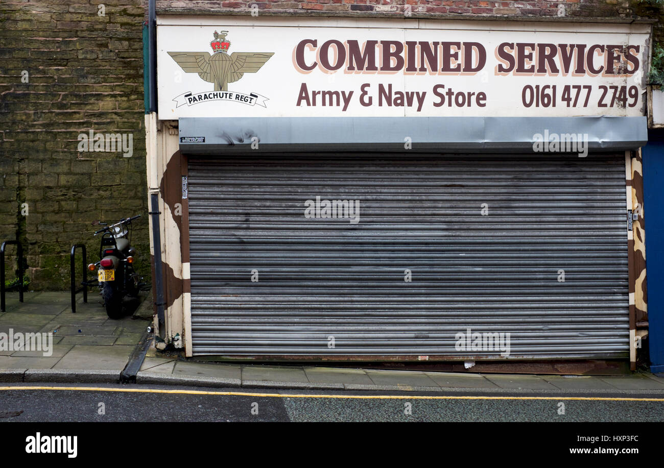 Army navy store hi-res stock photography and images - Alamy