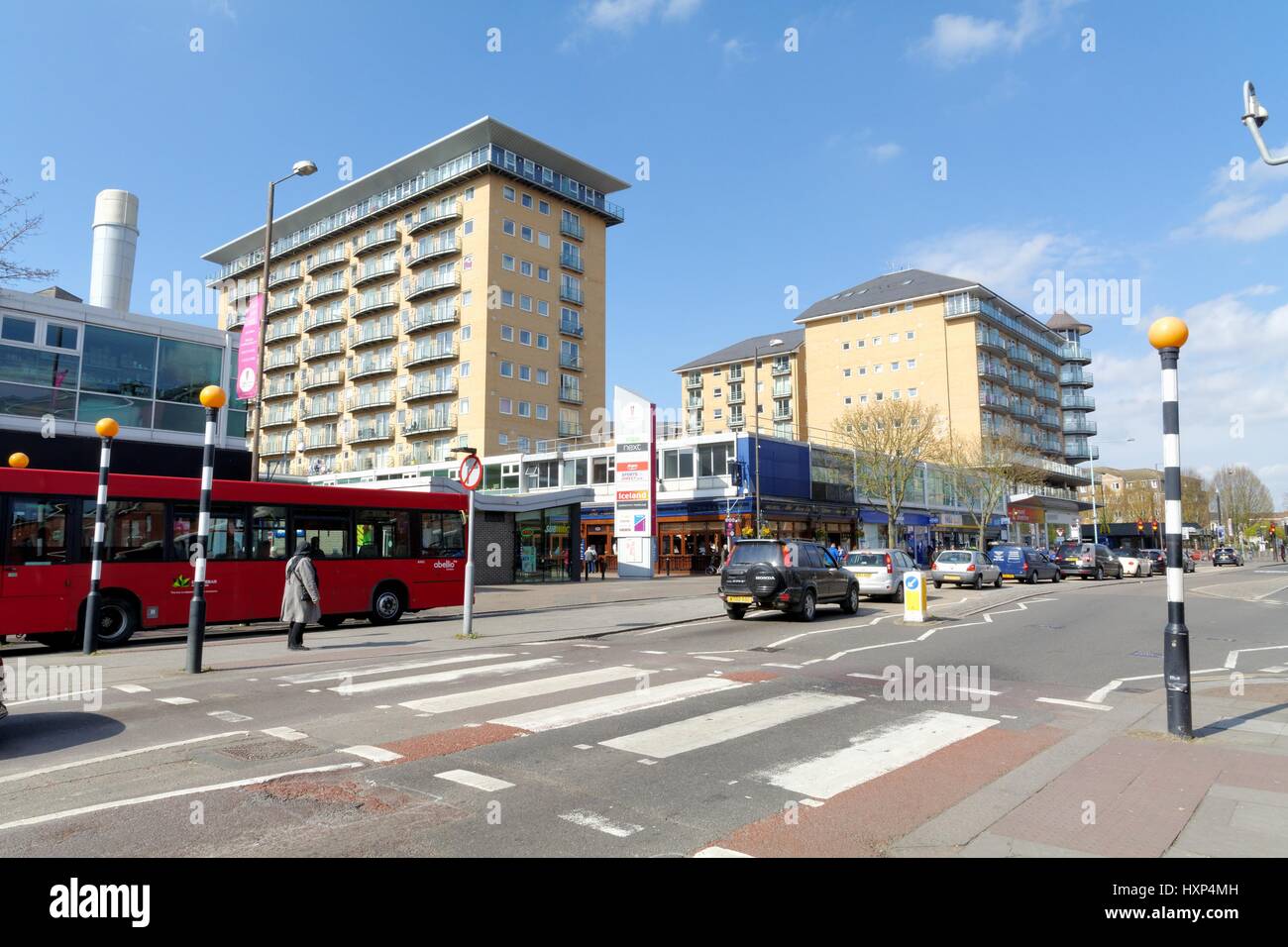 Great west road hounslow High Resolution Stock Photography and Images ...