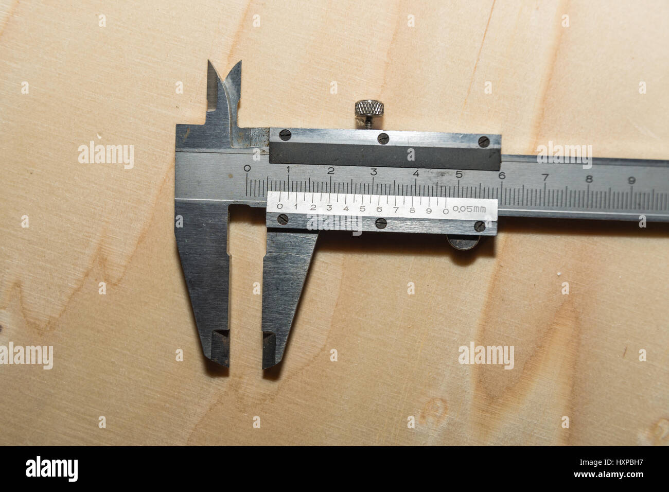 Calliper measuring instrument hi-res stock photography and images - Alamy