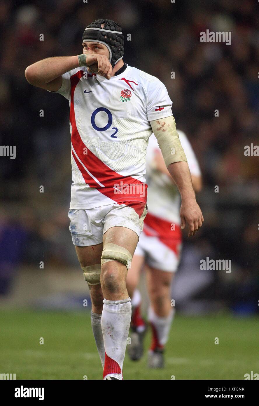 England rugby captain hi-res stock photography and images - Alamy