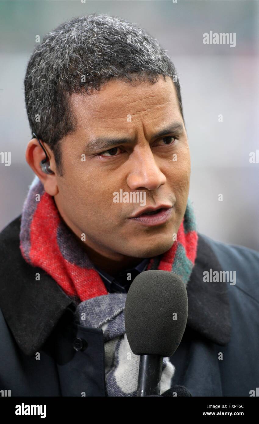 JEREMY GUSCOTT TELEVISION/RADIO PRESENTER TWICKENHAM MIDDLESEX ENGLAND ...