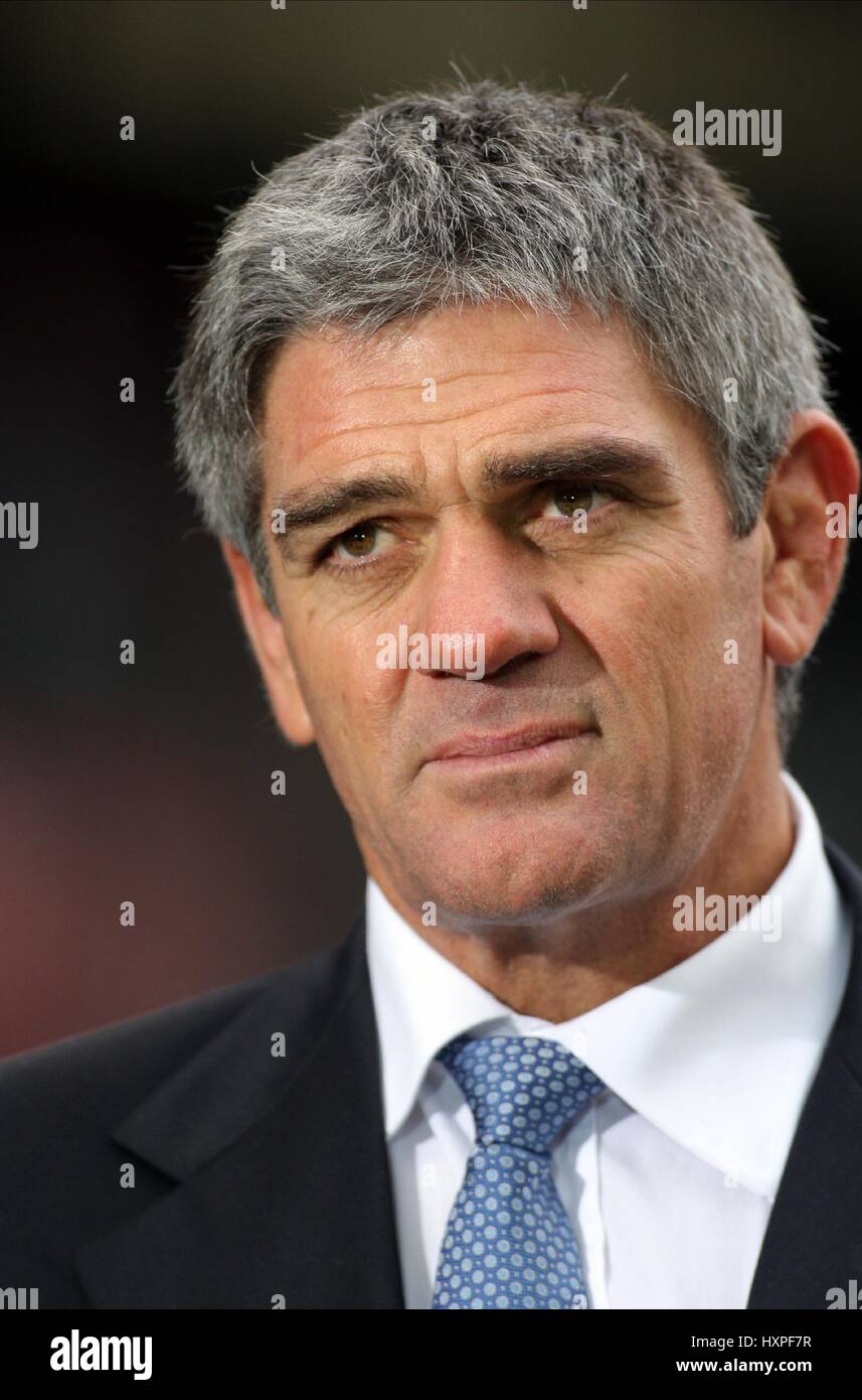 Nick mallett rugby hi-res stock photography and images - Alamy