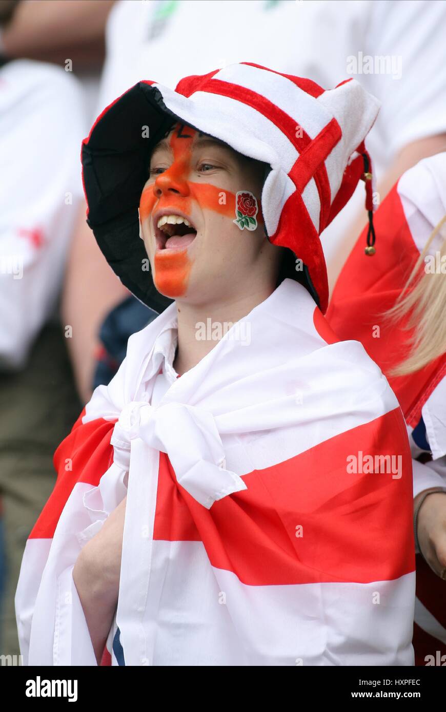 HAPPY ENGLAND FAN ENGLAND V FRANCE RBS SIX NATI TWICKENHAM MIDDLESEX ...