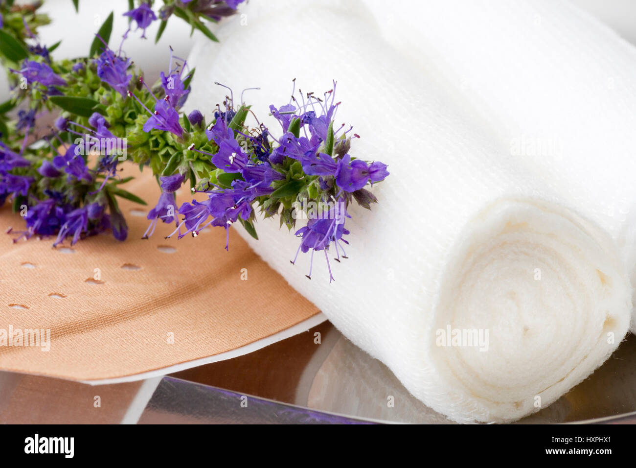 Verbandmaterial hi-res stock photography and images - Alamy