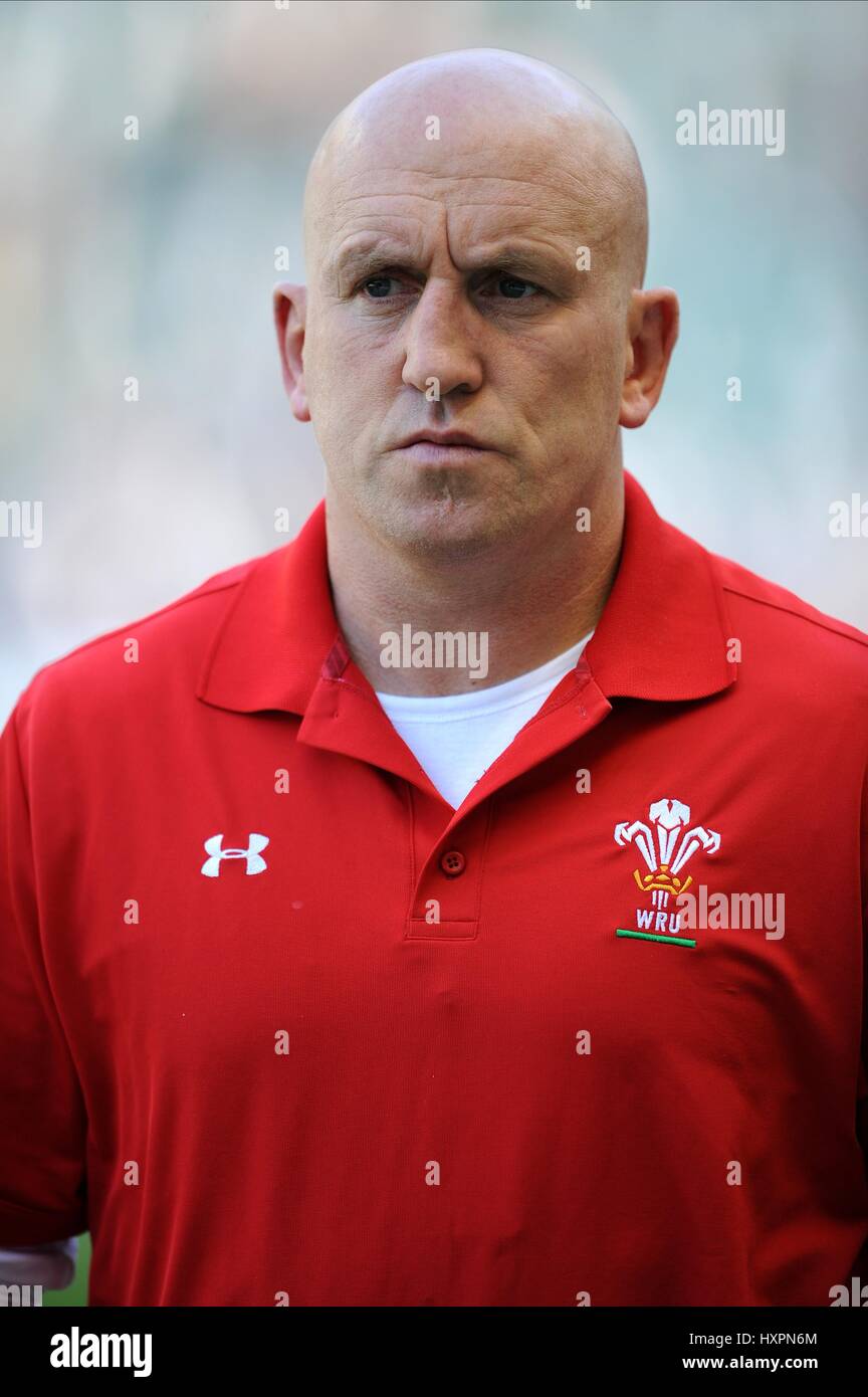 SHAUN EDWARDS WALES RU DEFENCE COACH WALES RU DEFENCE COACH TWICKENHAM ...