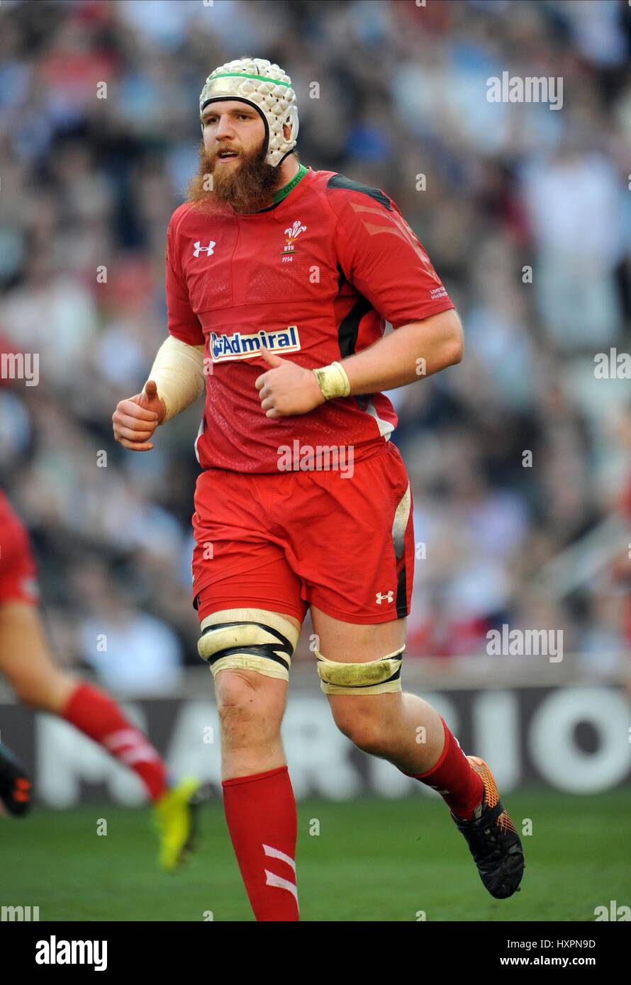 JAKE BALL WALES SCARLETS WALES & SCARLETS TWICKENHAM LONDON ENGLAND 09 ...