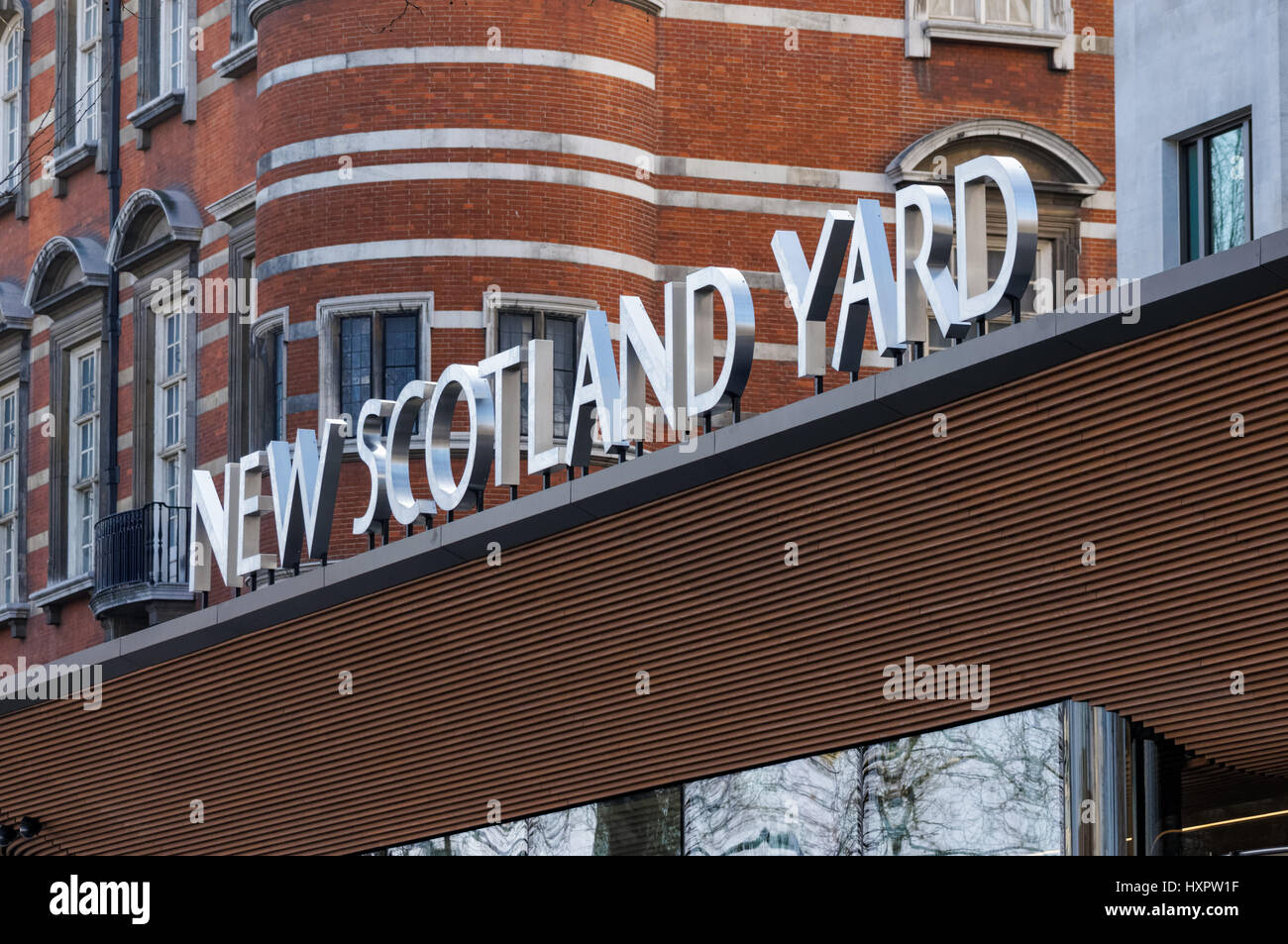 Scotland yard building hi-res stock photography and images - Alamy