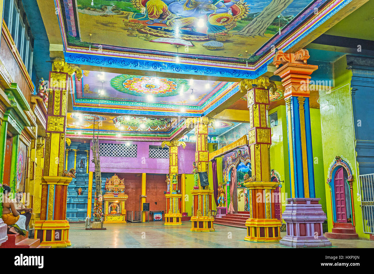 Hindu muthumariamman temple hi-res stock photography and images - Alamy