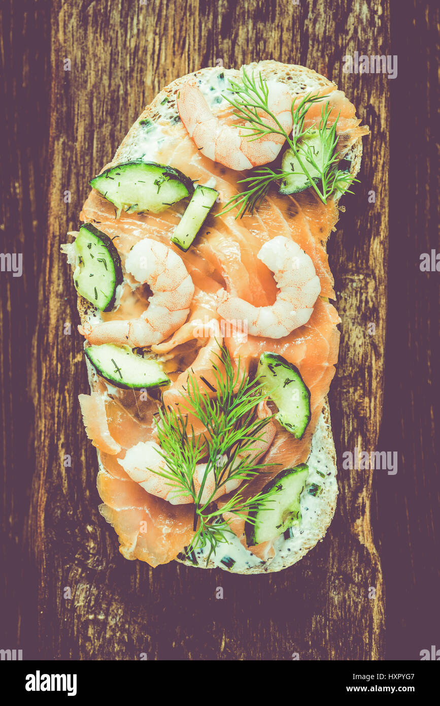 Prawn sandwich table hi-res stock photography and images - Alamy