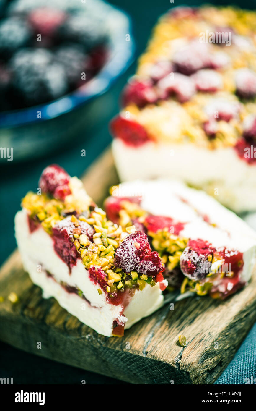 Raspberry yogurt pistachio hi-res stock photography and images - Alamy