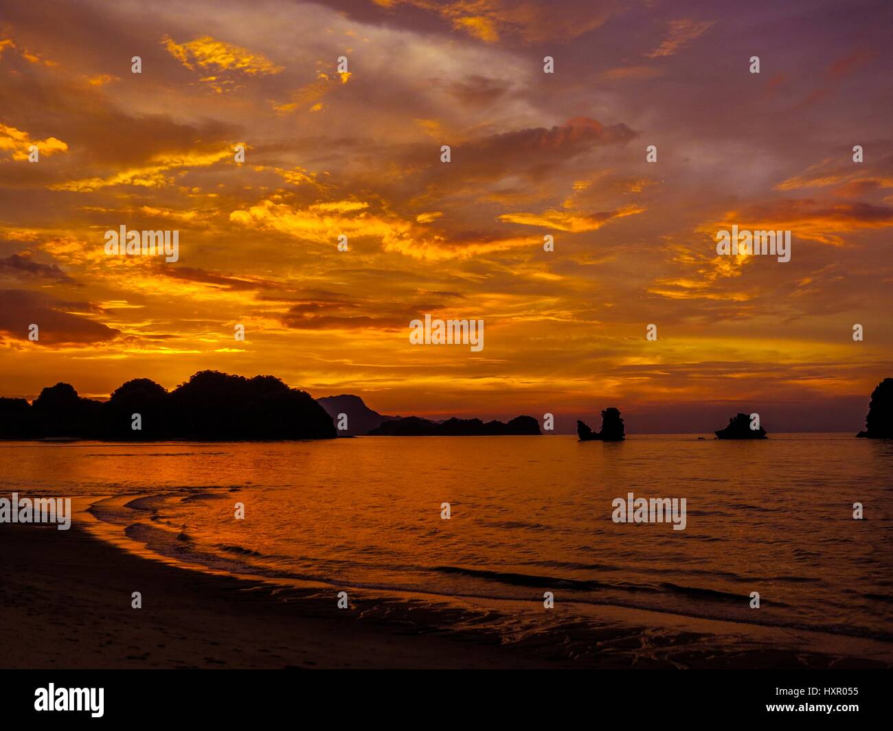 Amazing beach sunset Stock Photo - Alamy