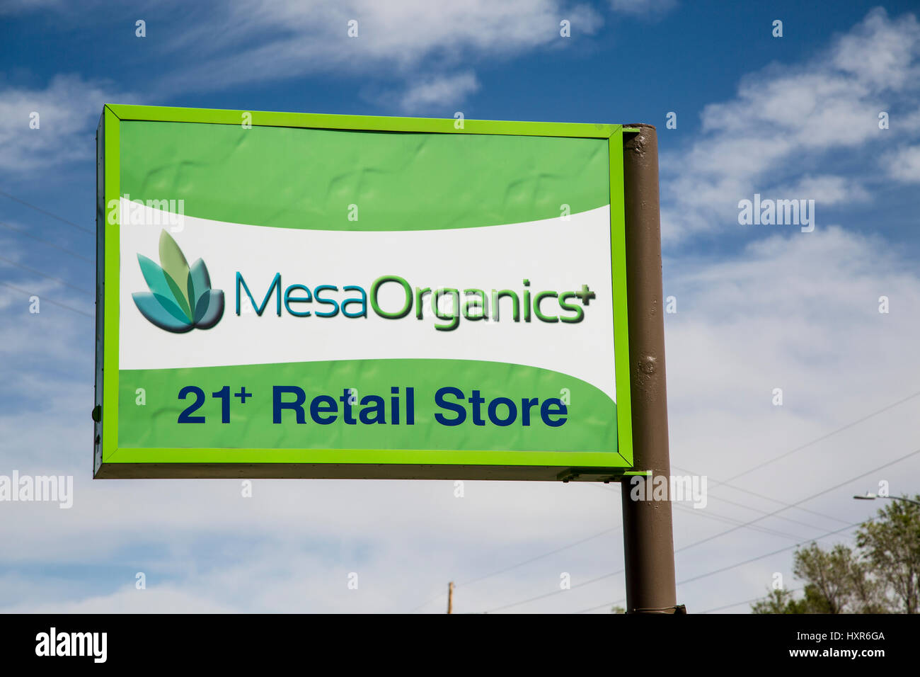 a marijuana dispensary store sign in Colorado Stock Photo - Alamy