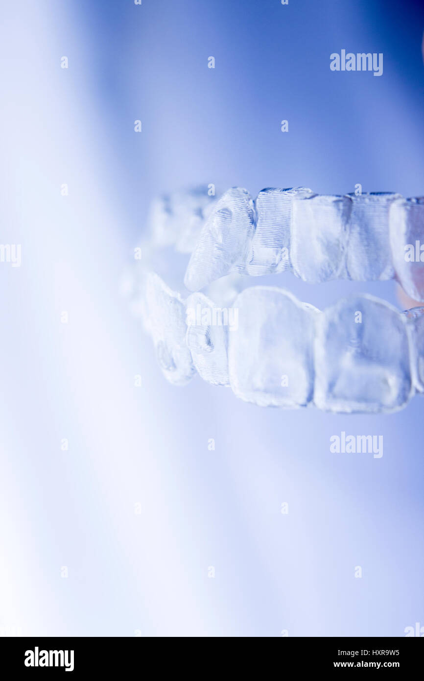 Invisible orthodontics cosmetic brackets tooth aligners plastic braces ...