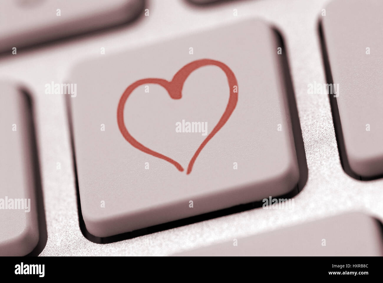 Heart symbol on computer keyboard hi-res stock photography and images ...