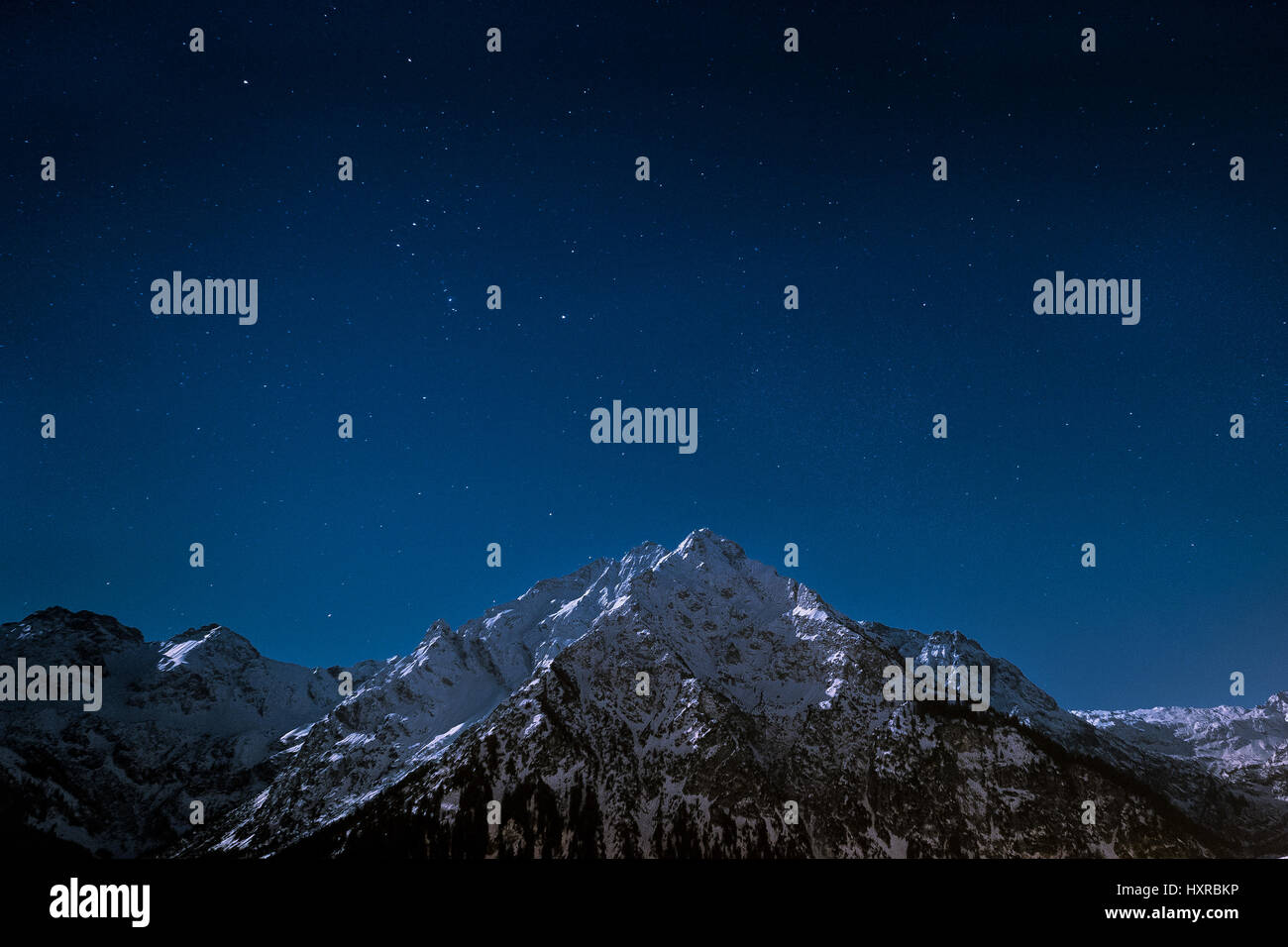Night alpine panorama hi-res stock photography and images - Alamy