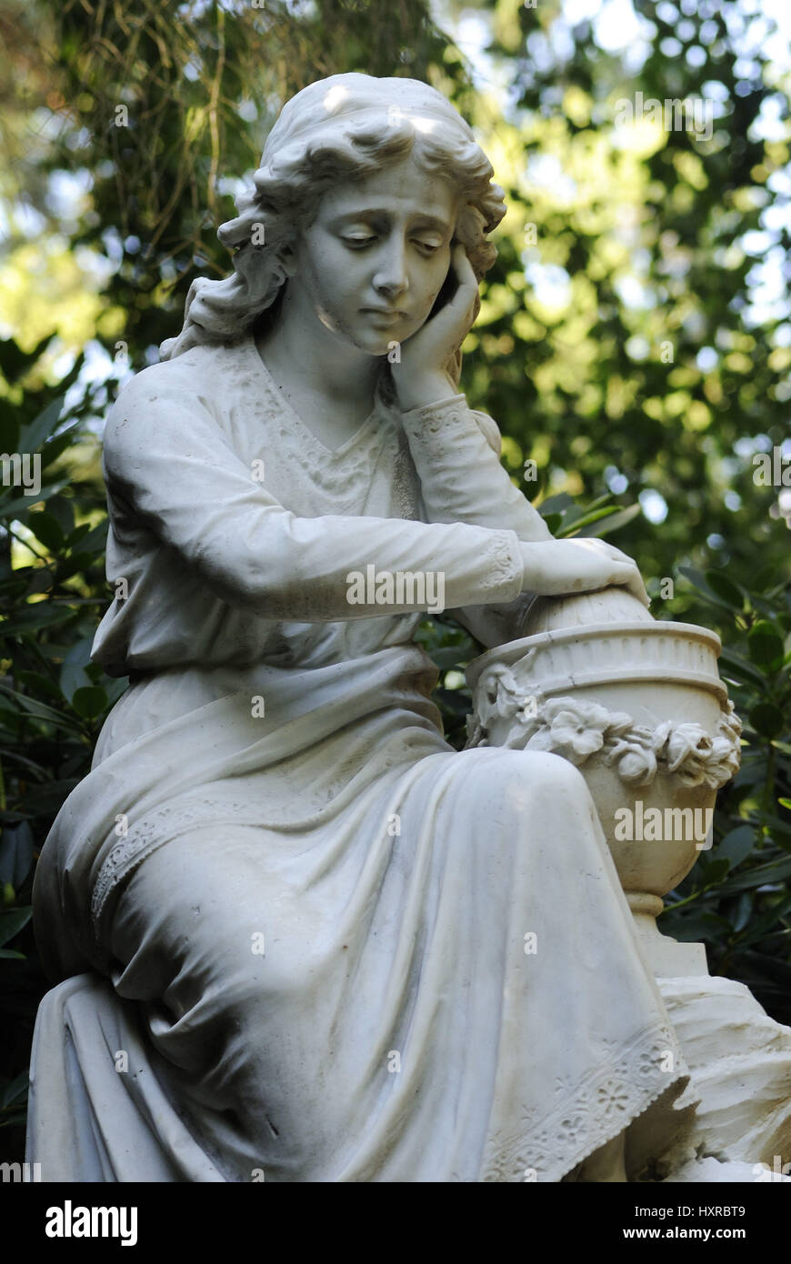Urns graves hi-res stock photography and images - Alamy