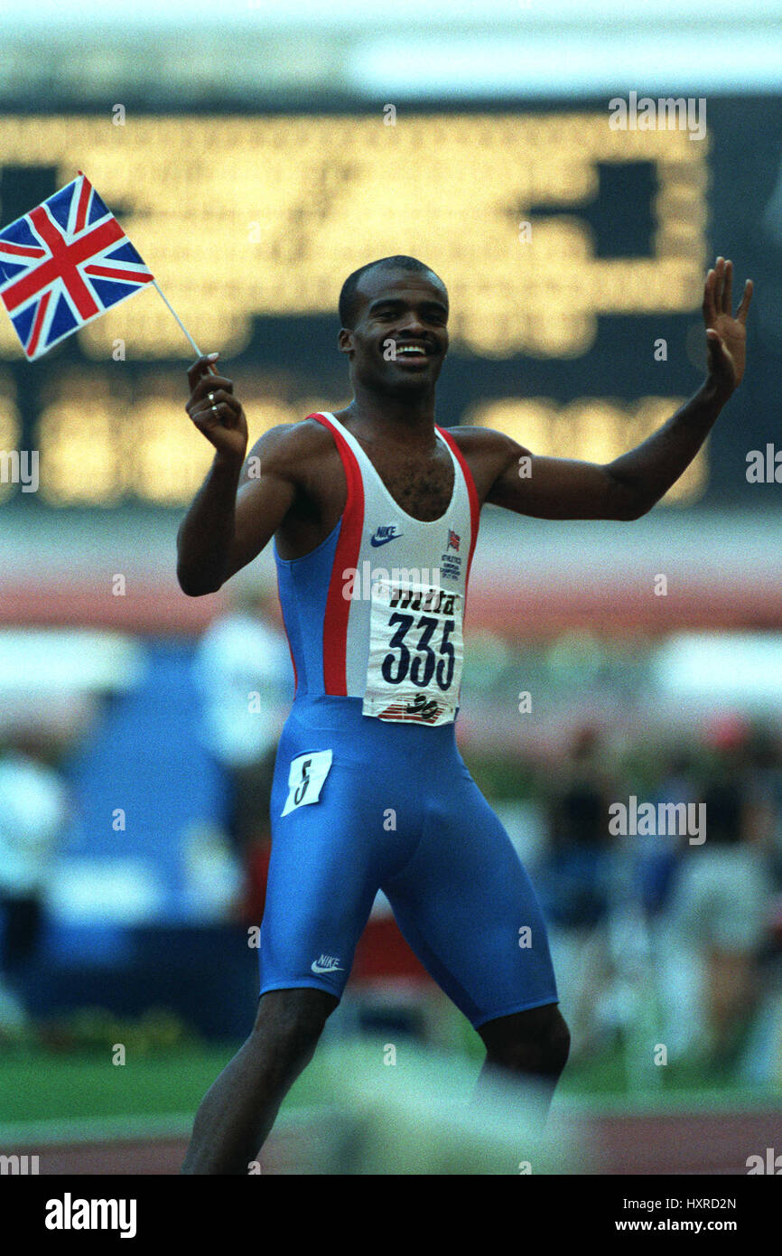 KRISS AKABUSI 400 METRES HURDLES 02 September 1990 Stock Photo - Alamy