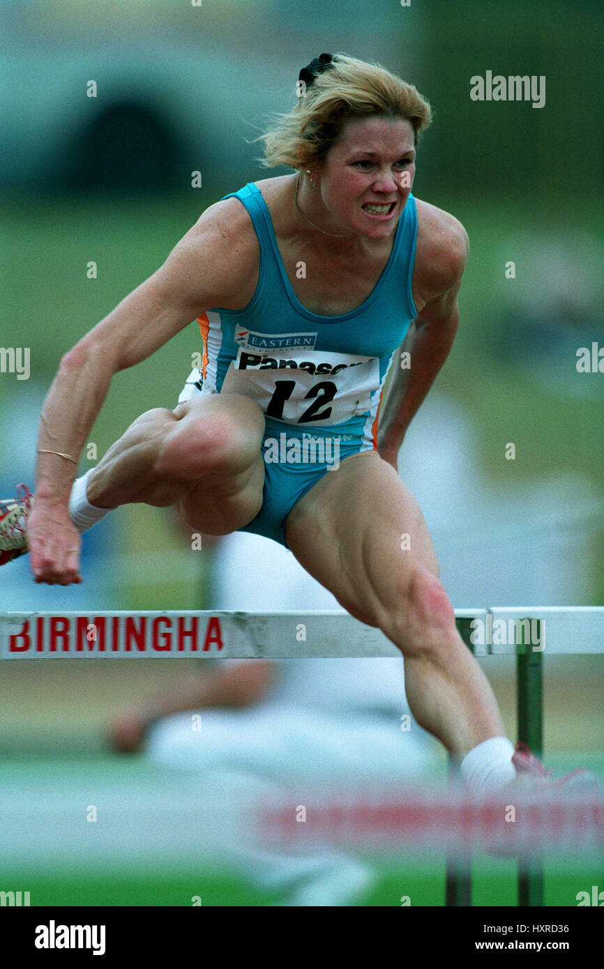 WENDY JEAL 100 METRE HURDLES 02 August 1991 Stock Photo - Alamy