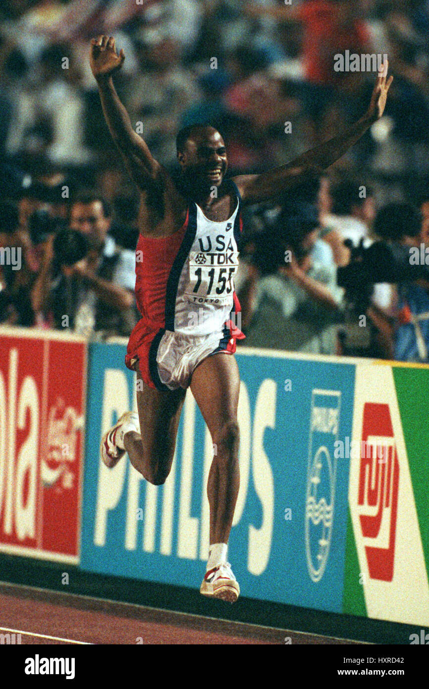 Mike powell long jump final hi-res stock photography and images - Alamy