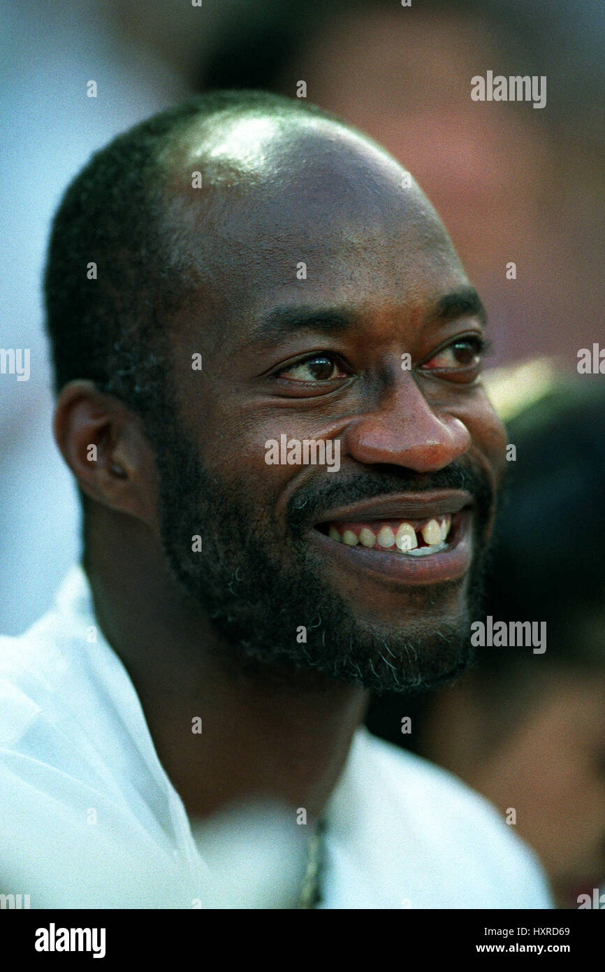 ED MOSES 400 METRE HURDLES USA 09 February 1992 Stock Photo - Alamy