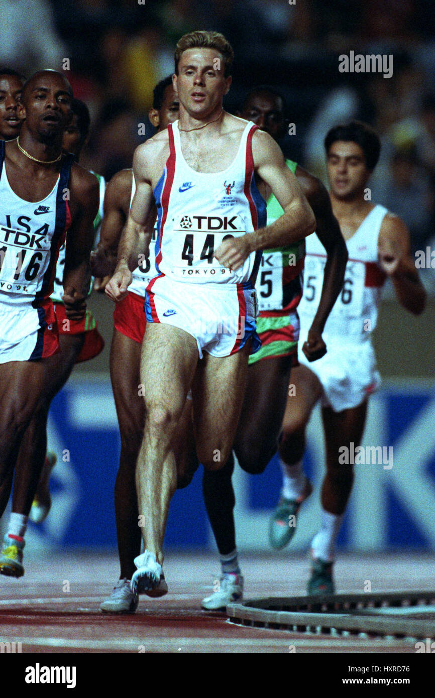 TOM MCKEAN 800 METRES 20 February 1992 Stock Photo - Alamy