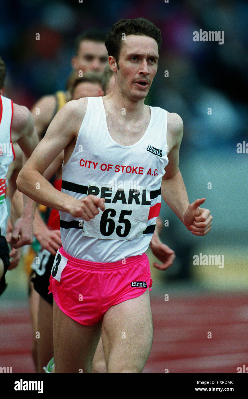 ROB WHALLEY 1500 METRES 15 June 1993 Stock Photo - Alamy
