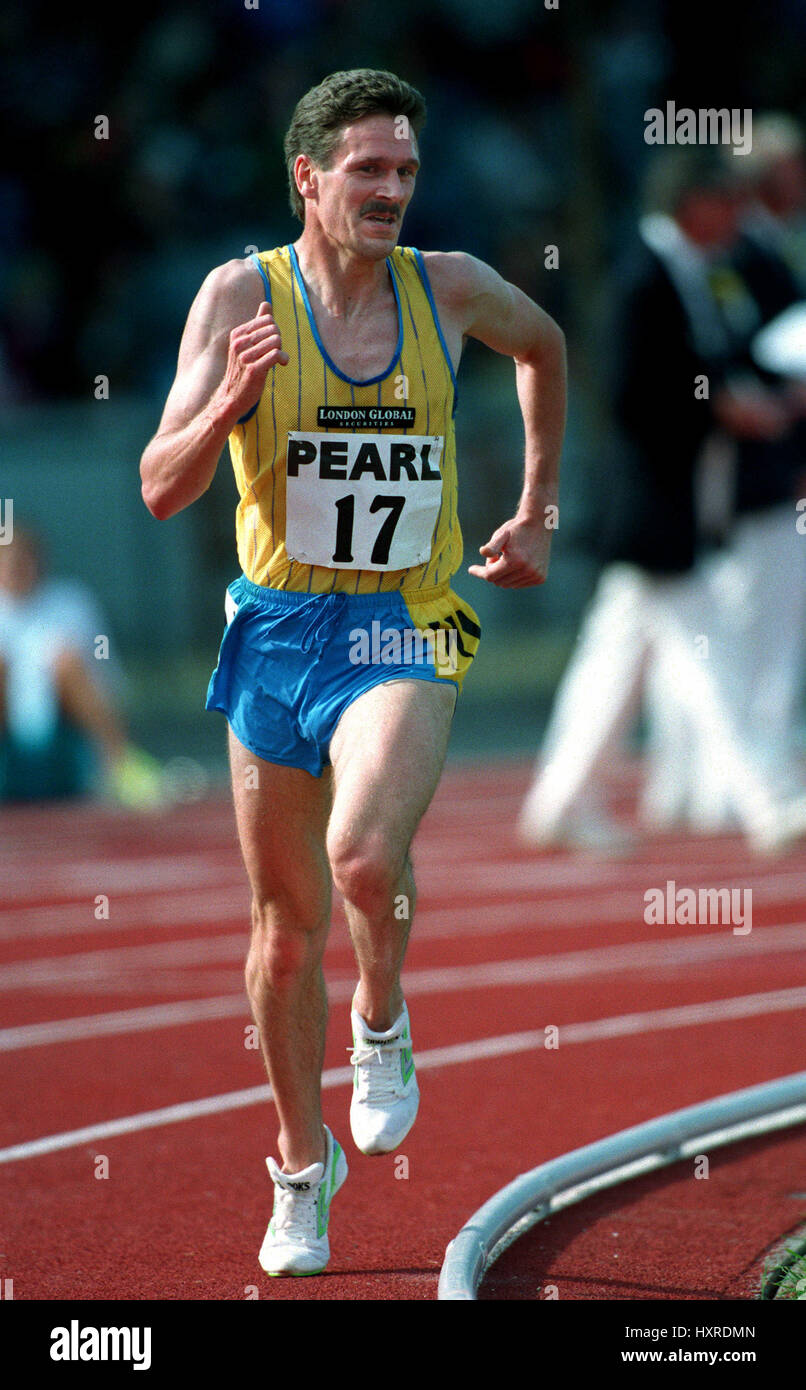 EAMONN MARTIN 5000 METRES 15 June 1993 Stock Photo - Alamy