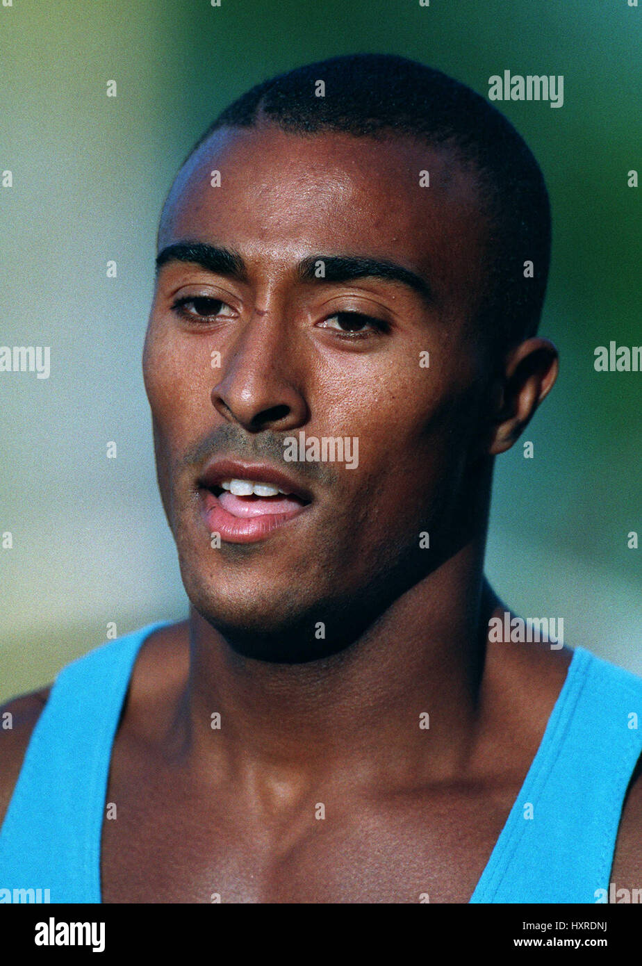 Colin jackson hurdles hi-res stock photography and images - Alamy
