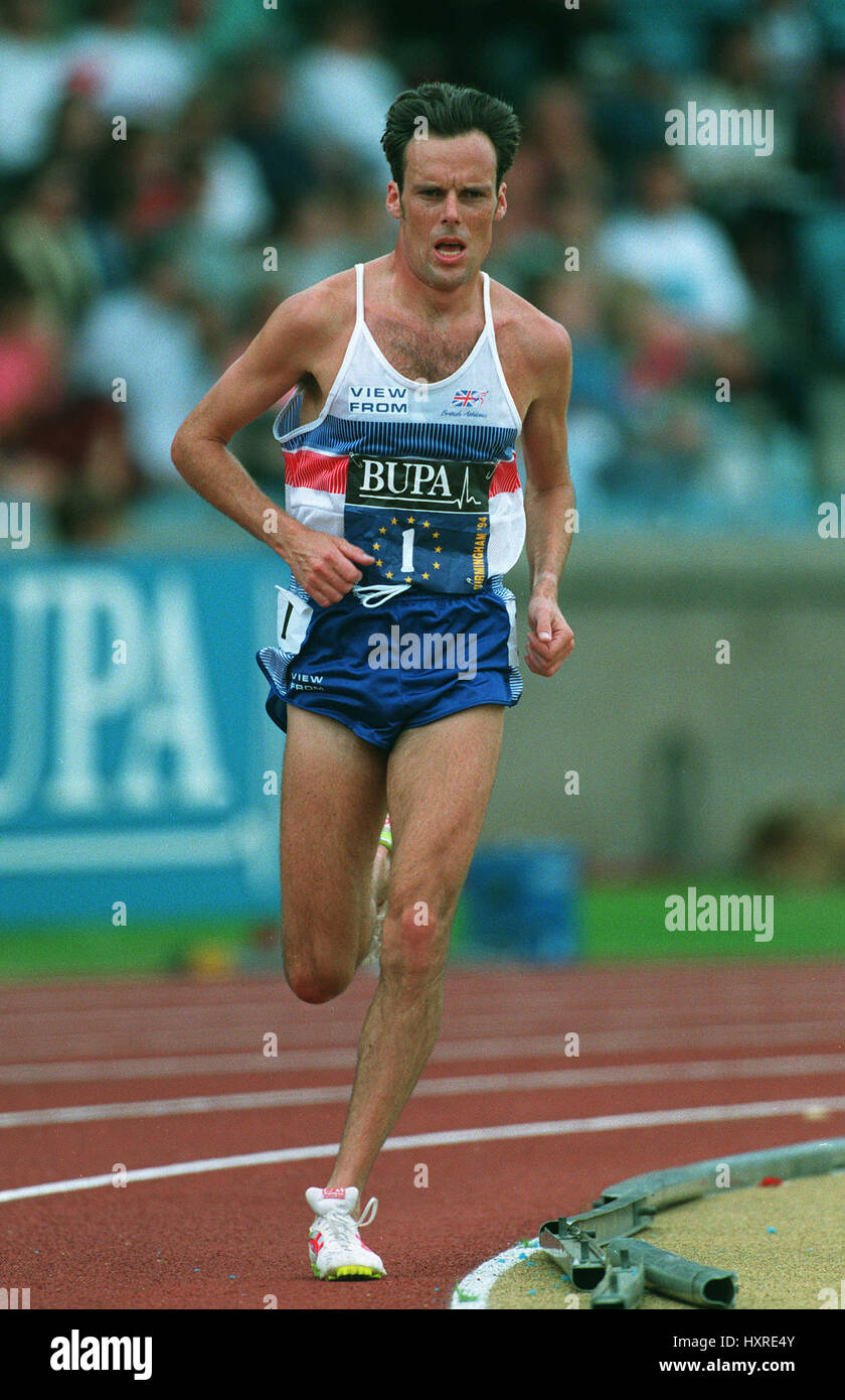 GARY STAINES 5000 METRES 27 June 1994 Stock Photo - Alamy