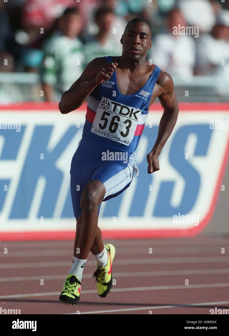 MARK RICHARDSON 400 METRES 08 August 1995 Stock Photo - Alamy