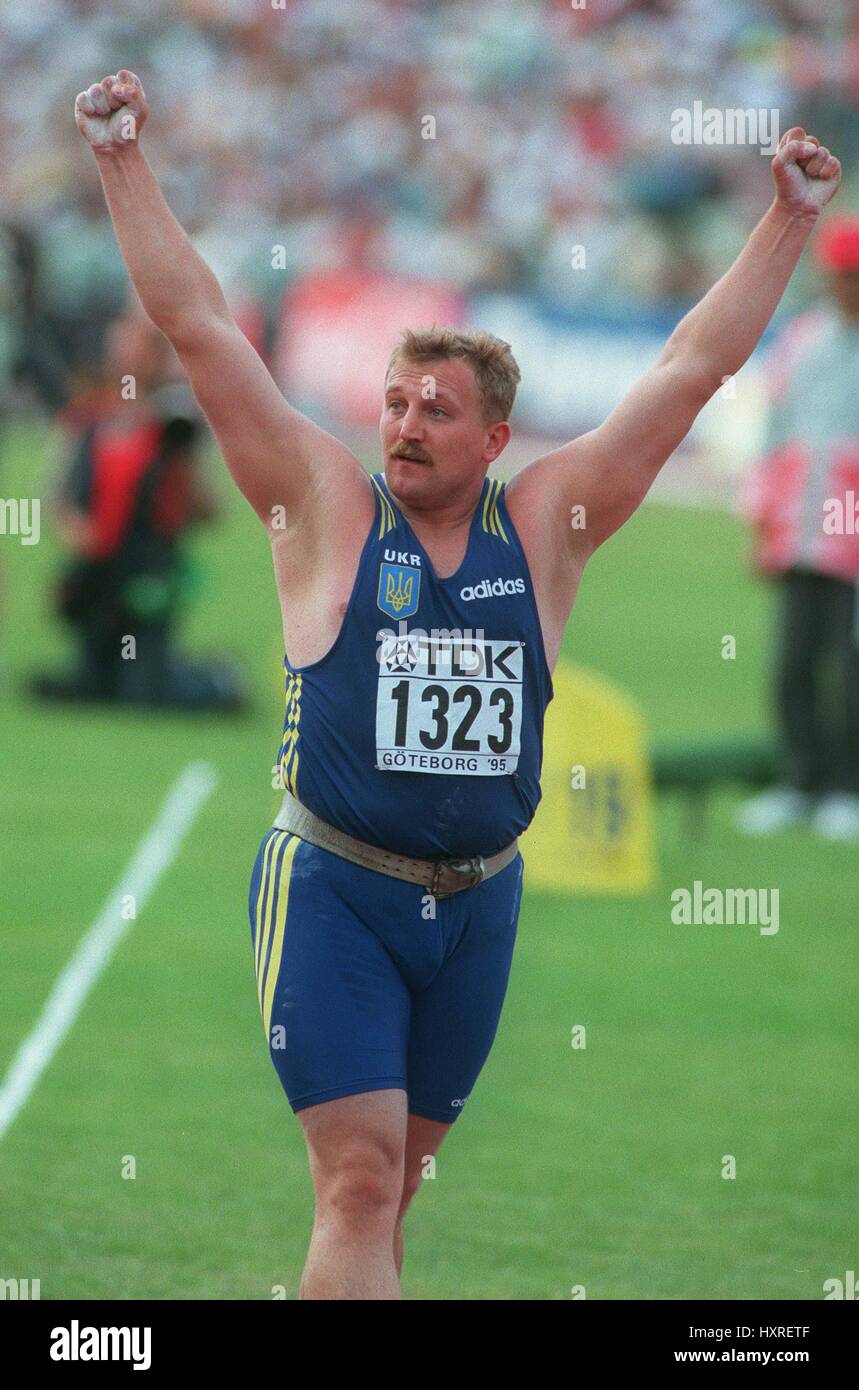 ROMAN VIRASTYUK SHOT PUT WORLD CHAMPS 02 September 1995 Stock Photo - Alamy