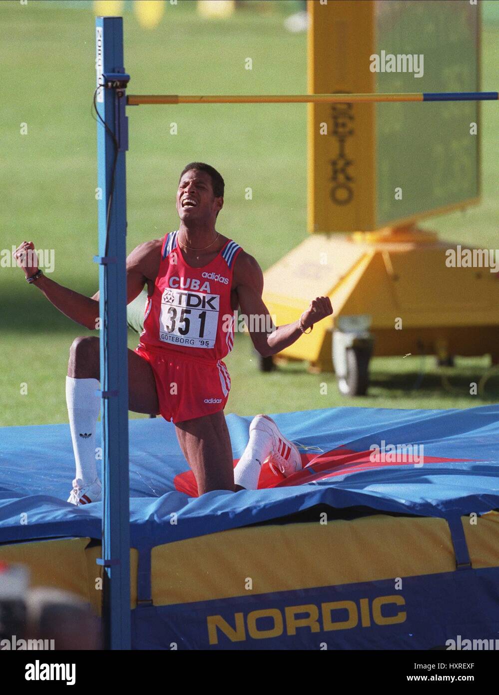 JAVIER SOTOMAYOR HIGH JUMP WORLD CHAMPS 1995 01 September 1995 Stock ...