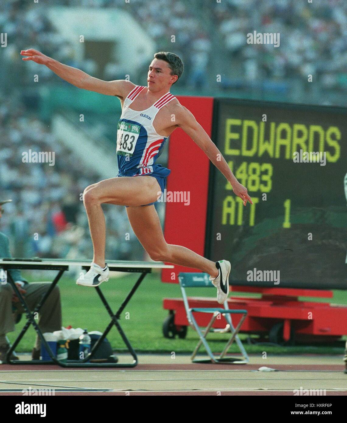 JONATHAN EDWARDS TRIPLE JUMP ATLANTA 1996 01 August 1996 Stock Photo ...
