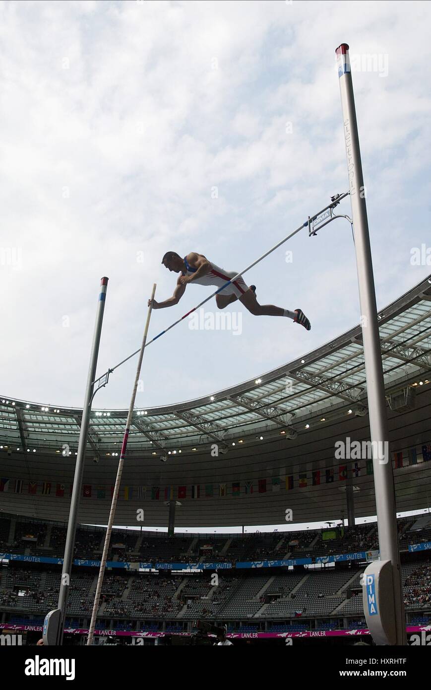 Pole vault jump hi-res stock photography and images - Alamy