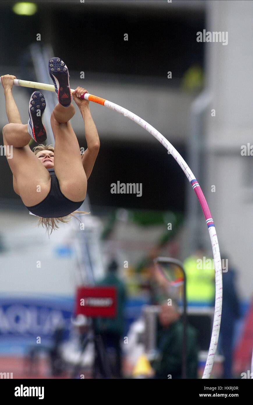 TATYANA GRIGORIEVA POLE VAULT CITY OF MANCHESTER STADIUM MANCHESTER ...