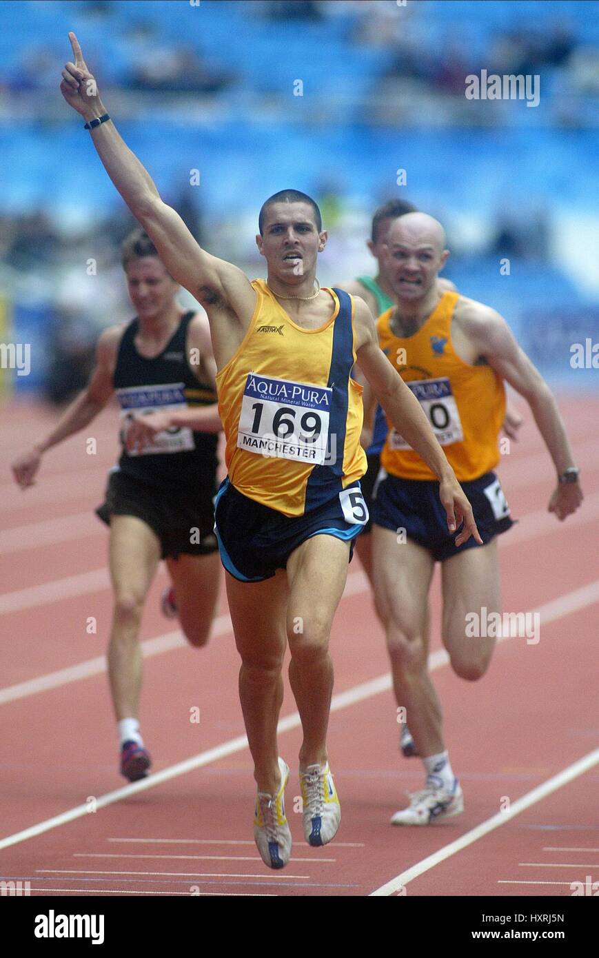 SIMON LEES 800 METRES CITY OF MANCHESTER STADIUM MANCHESTER ENGLAND 16 ...