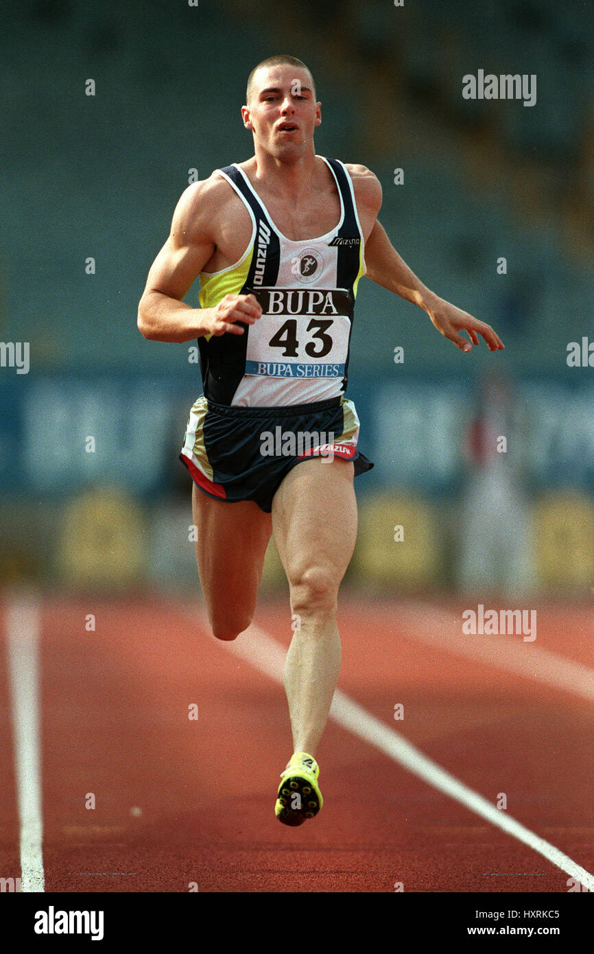 IAN MACKIE 100 METRES 14 July 1997 Stock Photo - Alamy