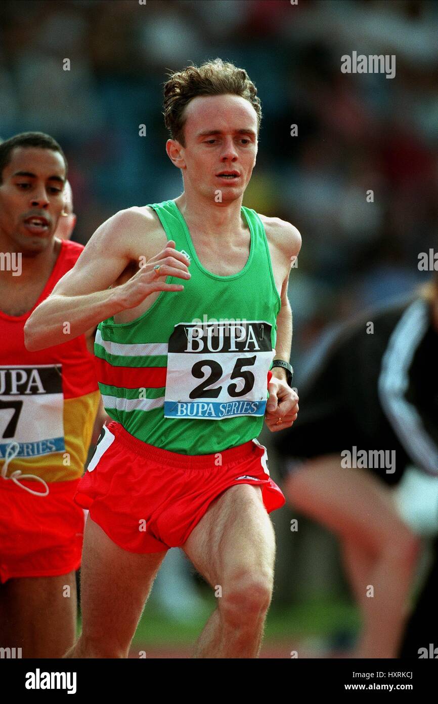 KEVIN MCKAY 1500 METRES 14 July 1997 Stock Photo - Alamy