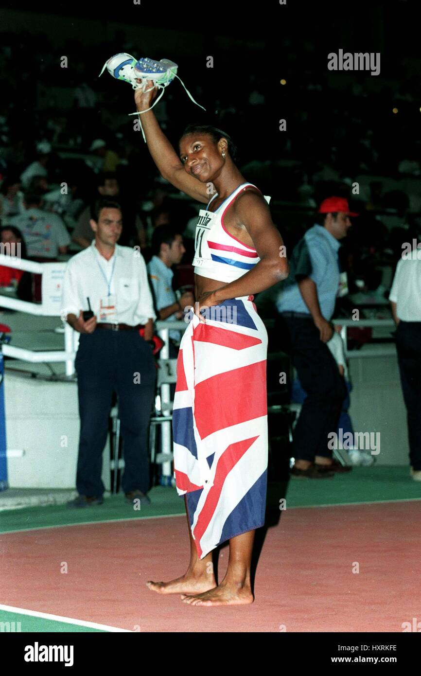 DENISE LEWIS HEPTATHLON 01 August 1997 Stock Photo - Alamy