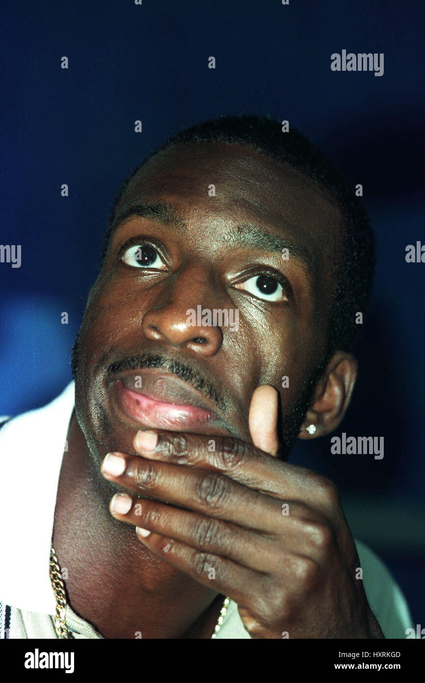 Michael johnson athletics hi-res stock photography and images - Alamy