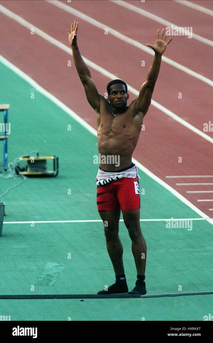 ATO BOLDON 200 METRES ATHENS 20 August 1997 Stock Photo - Alamy