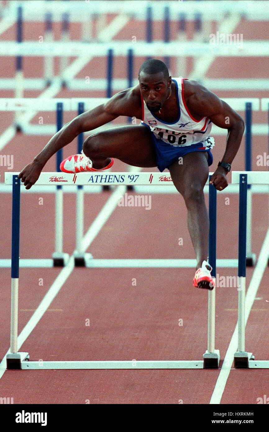 TONY JARRETT 110 METRE HURDLES 22 August 1997 Stock Photo - Alamy