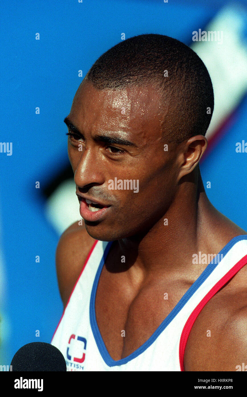 COLIN JACKSON 110 METRE HURDLES 01 August 1997 Stock Photo - Alamy