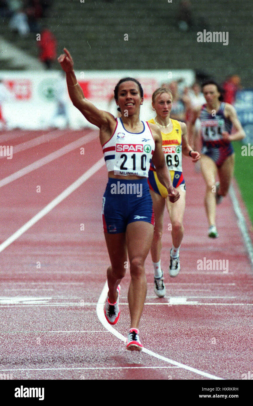 KELLY HOLMES 1500 METERS 20 July 1997 Stock Photo - Alamy