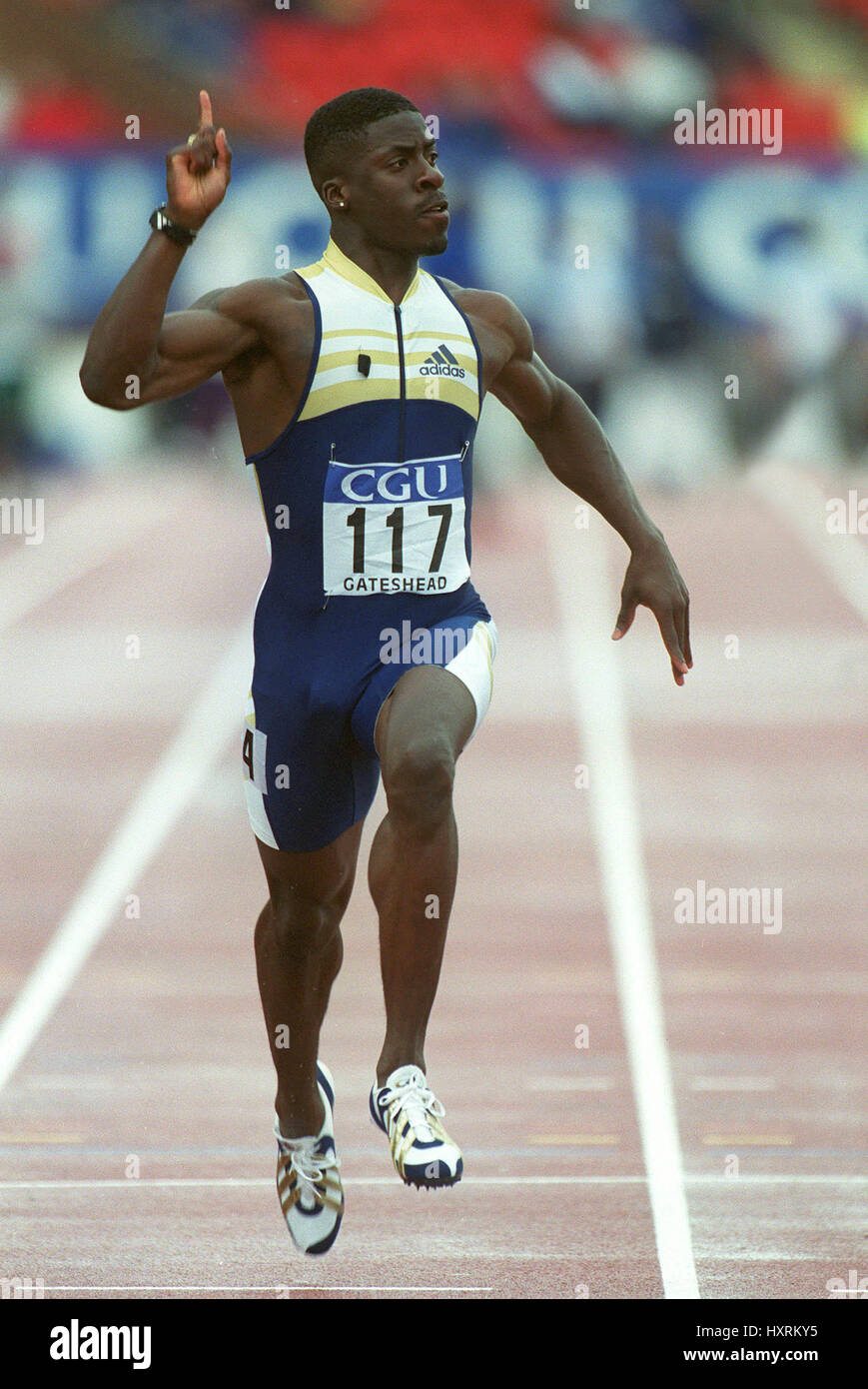 DWAIN CHAMBERS 100 METRES 24 June 1999 Stock Photo - Alamy